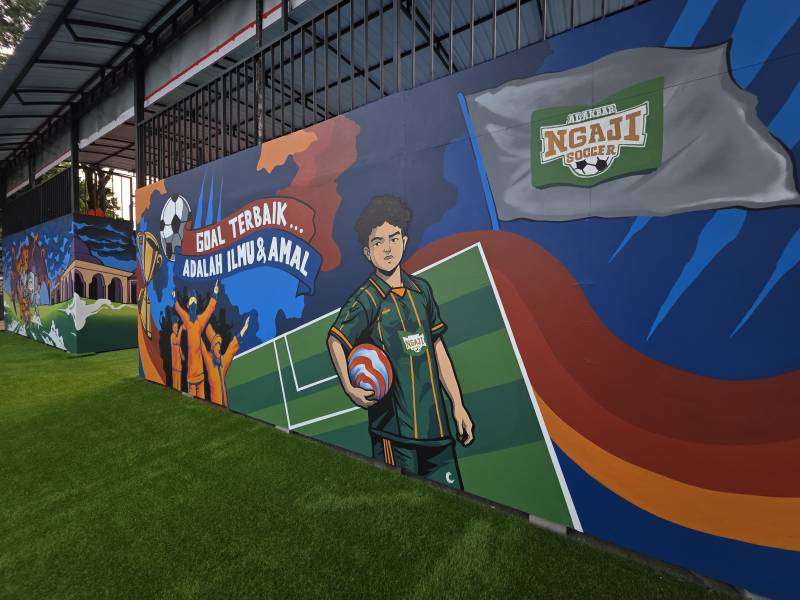 “Mini Soccer” Masjid Al-Akbar Surabaya Miliki Tribun dan Mural ...