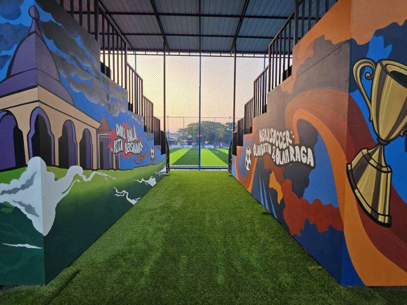 “Mini Soccer” Masjid Al-Akbar Surabaya Miliki Tribun dan Mural ...