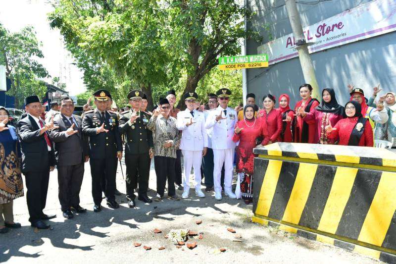 Tokoh Hizbullah Lamongan KH Ahmad Muhtadi dijadikan nama jalan ...